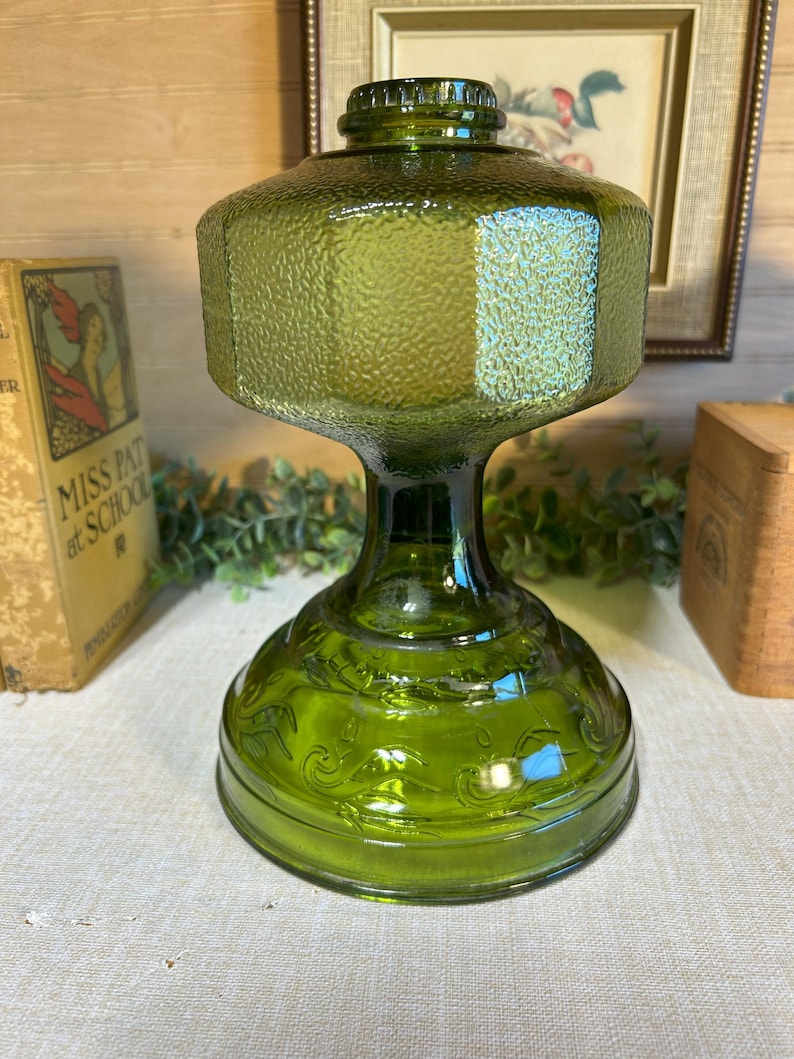Vintage Emerald Green Glass Oil Lamp With Decorative Base - Etsy