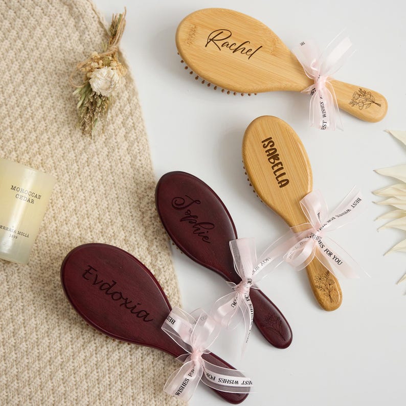 Personalized Wooden Hair Comb, Custom Maid of Honor Comb, Maid of Honor ...