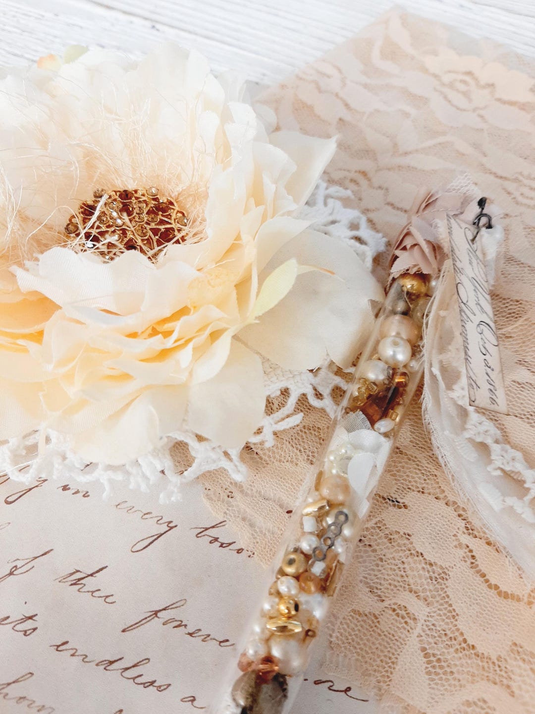 Beautiful Large Cream Color Flower and Test Tube Filles With Crafty Tid ...