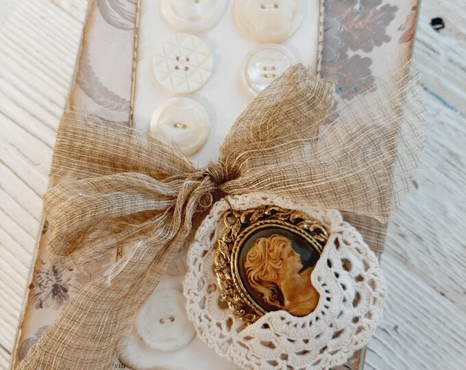 Vintage Inspiration Box With A Beautiful Array of Tidbits Crafty ...