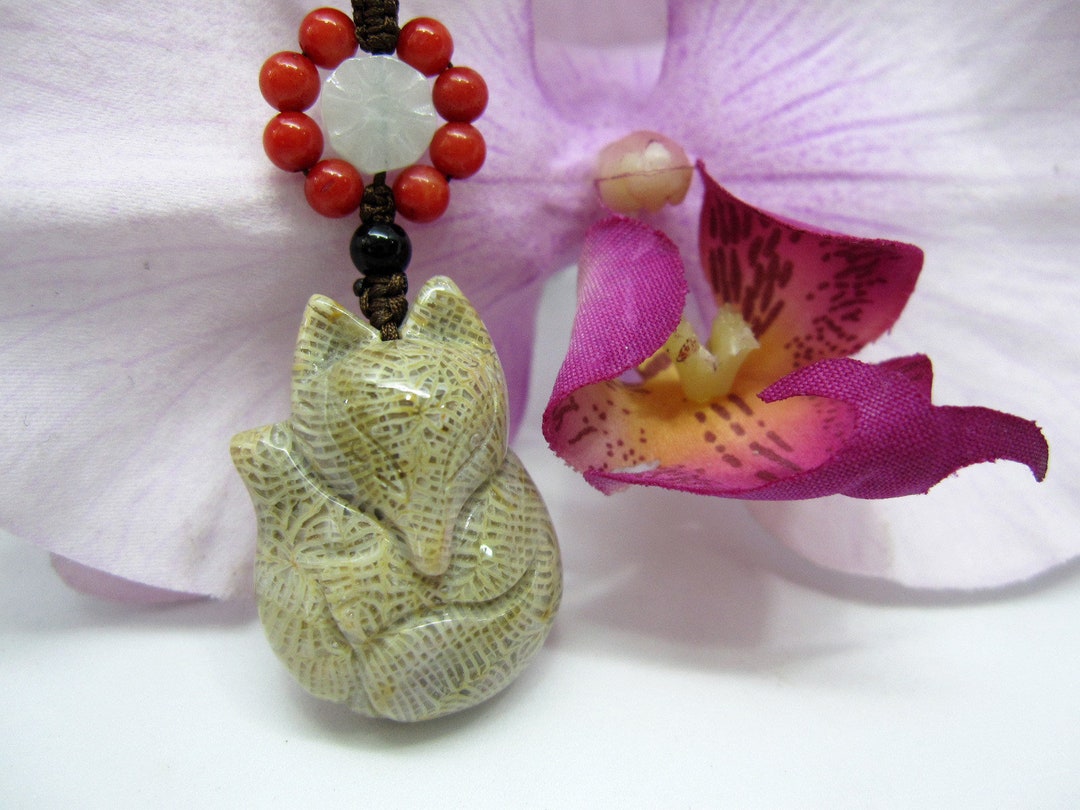 RARE Fossil Coral Jade Fox 凤凰羽毛珊瑚玉狐狸 (japanese: Kitsune) Pendant Amulet ...