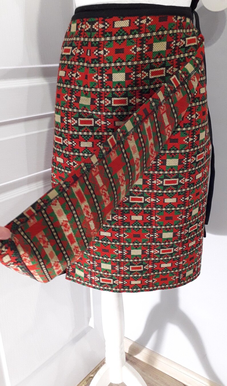 Ukrainian Women's Traditional Costume, Set of Blouse and Skirt Plakhta ...