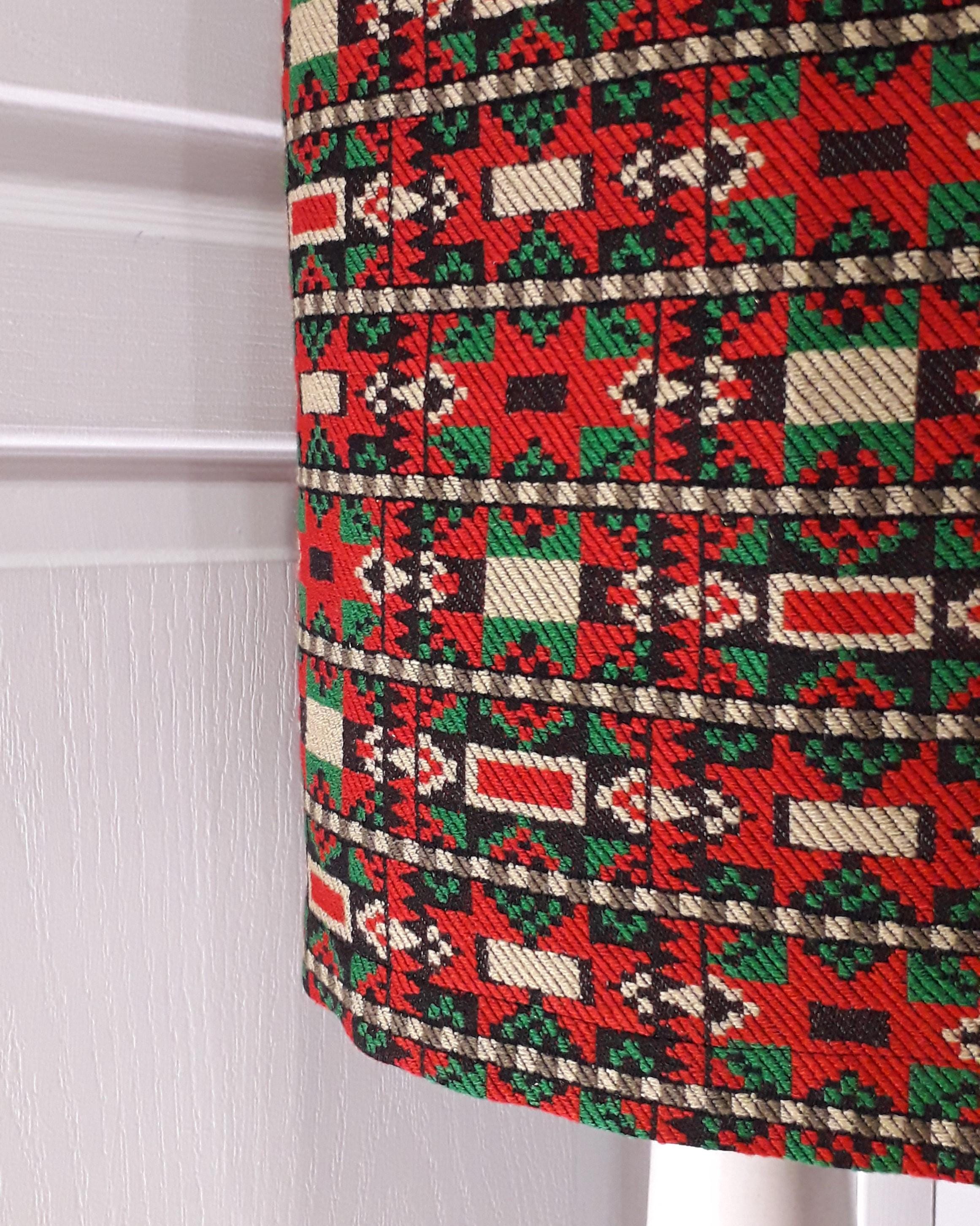 Ukrainian Women's Traditional Costume, Set of Blouse and Skirt Plakhta ...