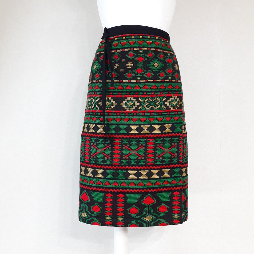 Ethnic Skirt Plakhta, Wrap Skirt, Ukrainian Traditional Folk Costume ...