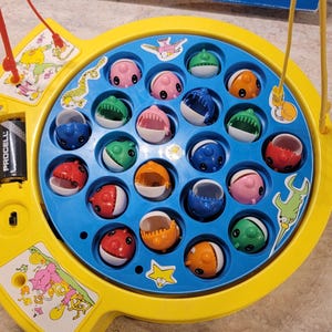 Vintage Lets Go Fishin Electric Board Game, 1990s Lets Go Fishing Kids ...