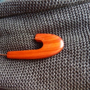 Wooden Shwal Safety Pin.scarf Safety Pin.shawl Stick.weater Clasp ...