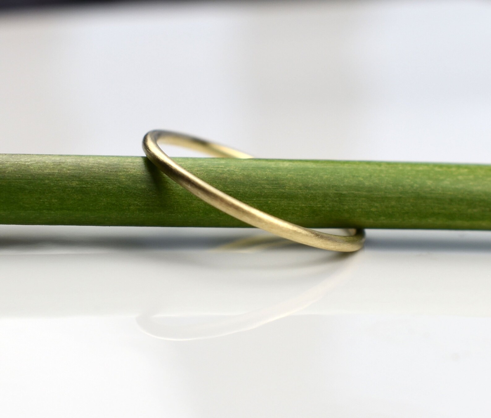 Slim Solid Gold Ring - Etsy UK