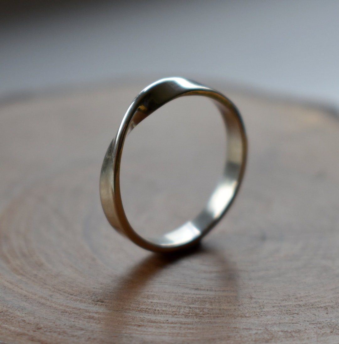 3mm Wide Mobius Ring in Recycled Sterling Silver - Eternity Ring ...