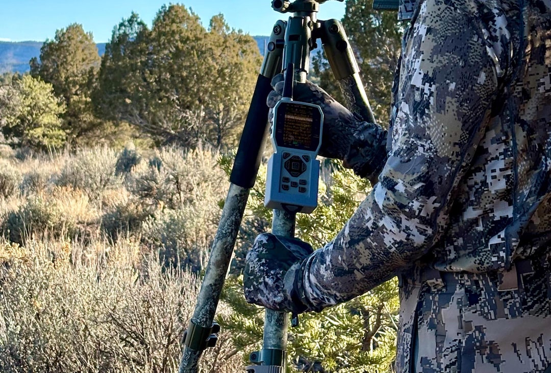 Foxpro Tx-1000 Remote BOG Deathgrip Tripod Clip - Etsy