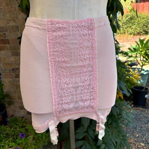 Vintage Pink Hip Girdle Shaper With Garter Clips, Hollywood Vassarette ...