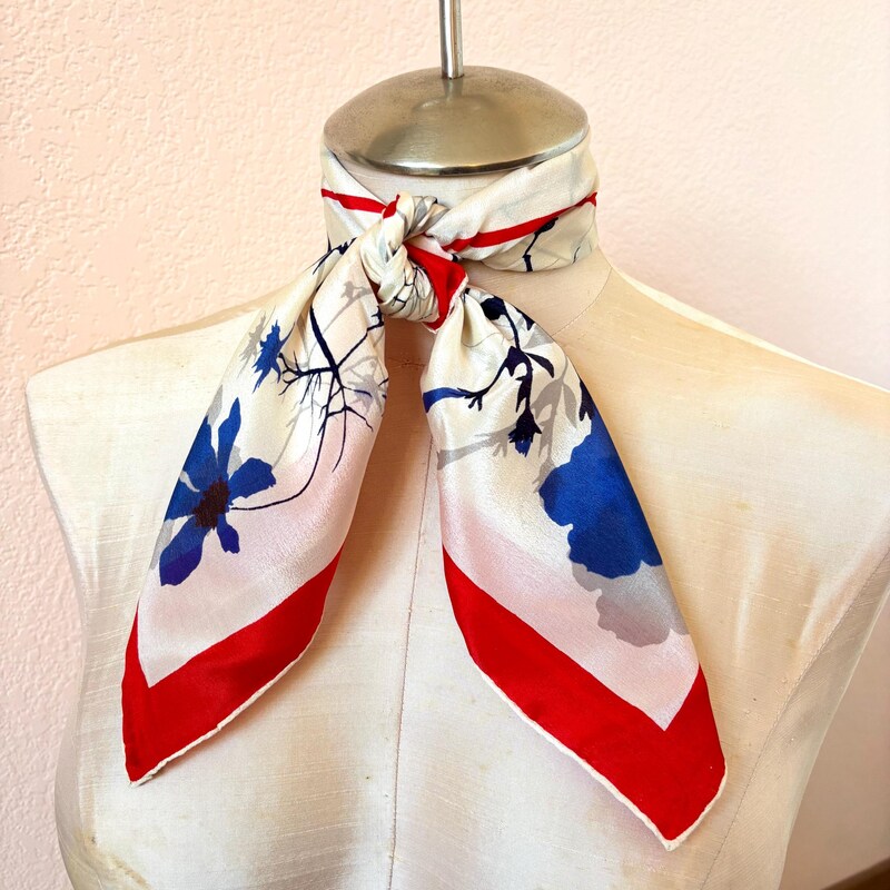 Vera Scarf Blue & White - Etsy