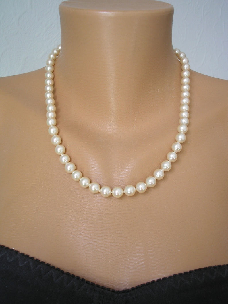 Vintage Single Strand MAJORICA STYLE Pearl Necklace, Hand-knotted ...