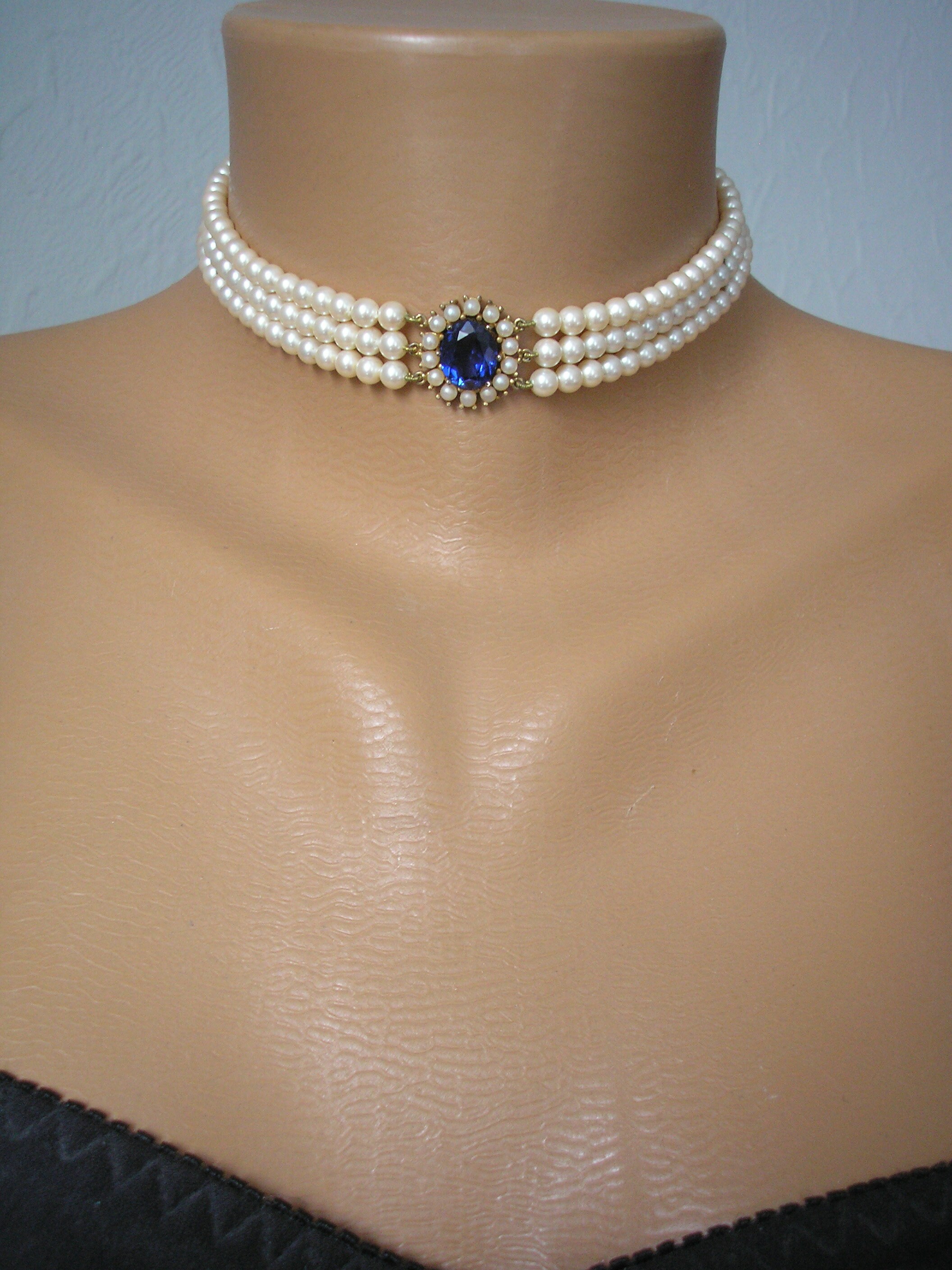 LOTUS Pearl Choker With Sapphire Crystal Pendant in Box, Lotus Royale ...