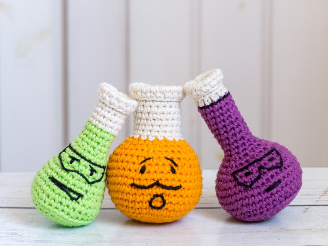 Chemistry flask set crochet pattern US English three | Etsy