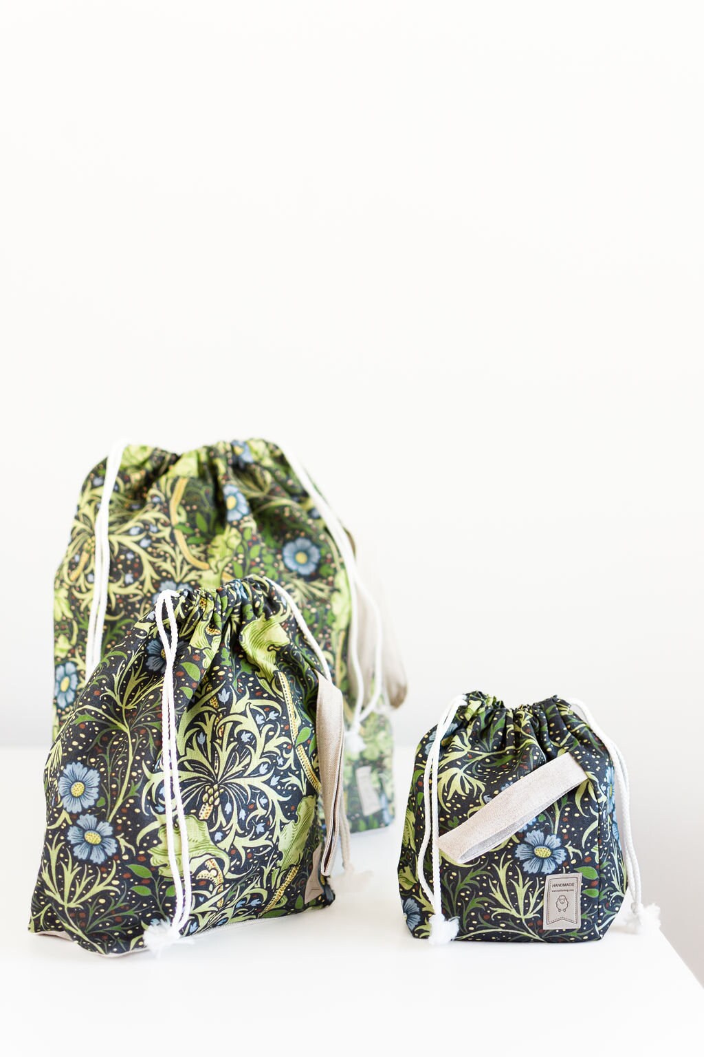 William Morris Seaweed Print Set of 3 Project Bags. Sizes XL - Etsy