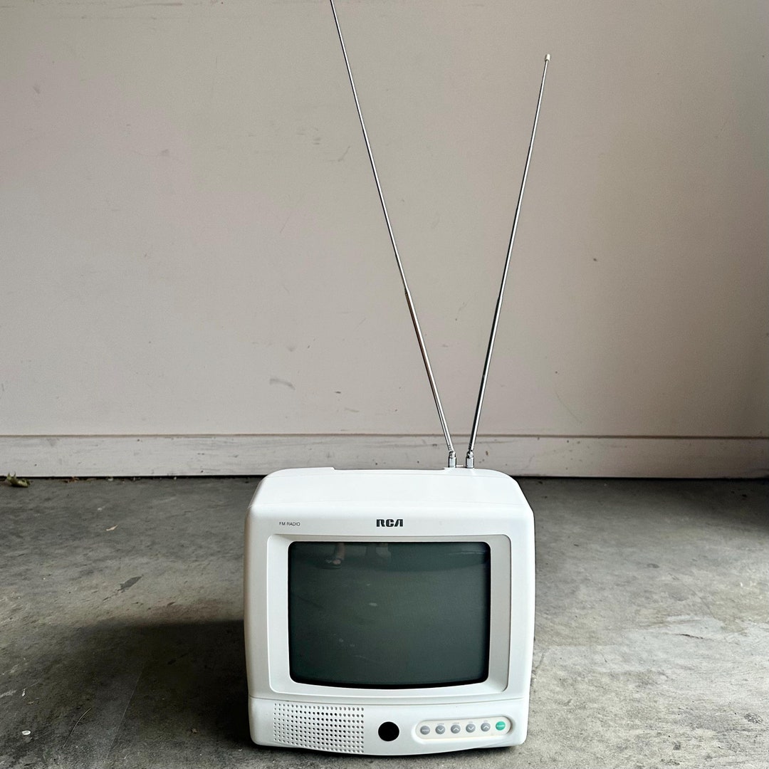Vintage RCA Portable TV - 1990’s - Etsy