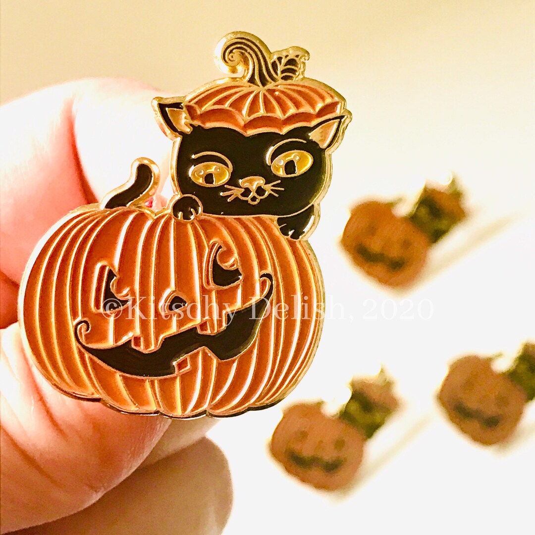 Pumpkin Cat Soft Enamel Pin! - Etsy