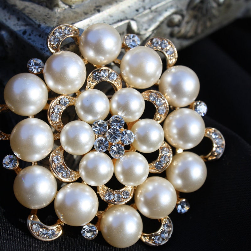 Gold Pearl Brooch - Etsy