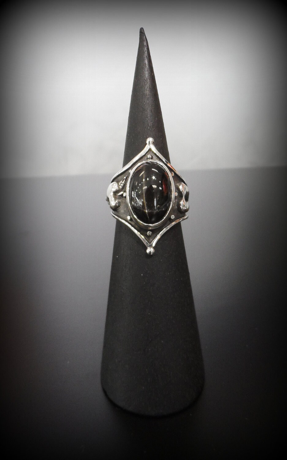 The Evil Queen Ring - Etsy