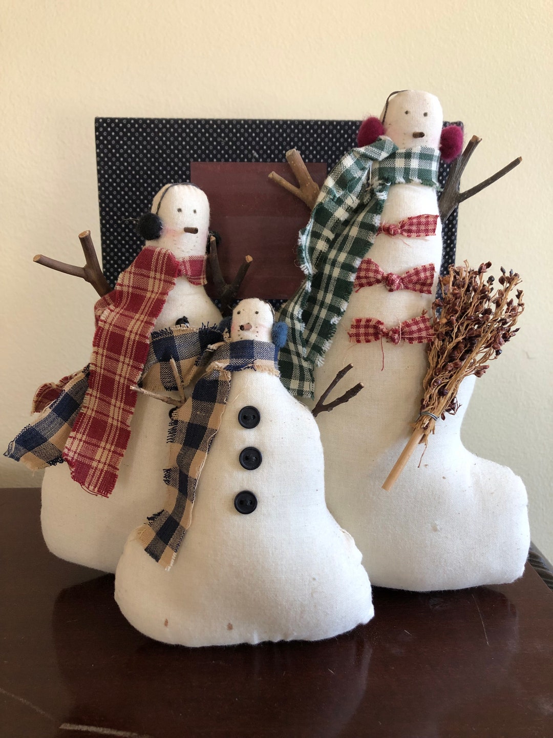 Sweet Handmade Standing Snowmen Family - Etsy