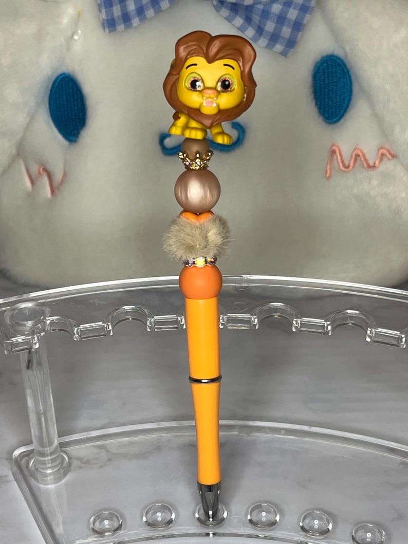 Beaded Doorable Pens of Marie the Cat and Simba! - Etsy