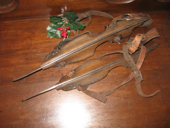 Antique Curved Blade Ice Skates from Holland Osterli… - Gem