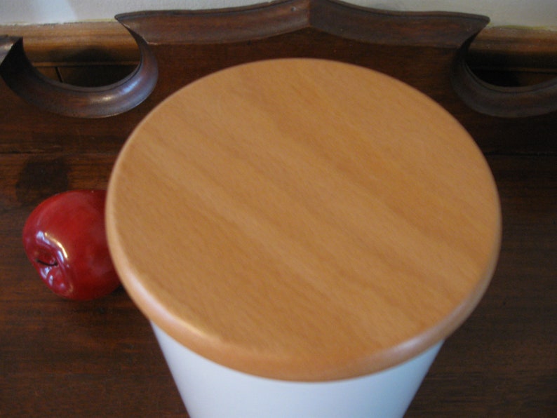 Portmeirion Pomona Hoary Morning Apple 8 1/4 Canister in - Etsy