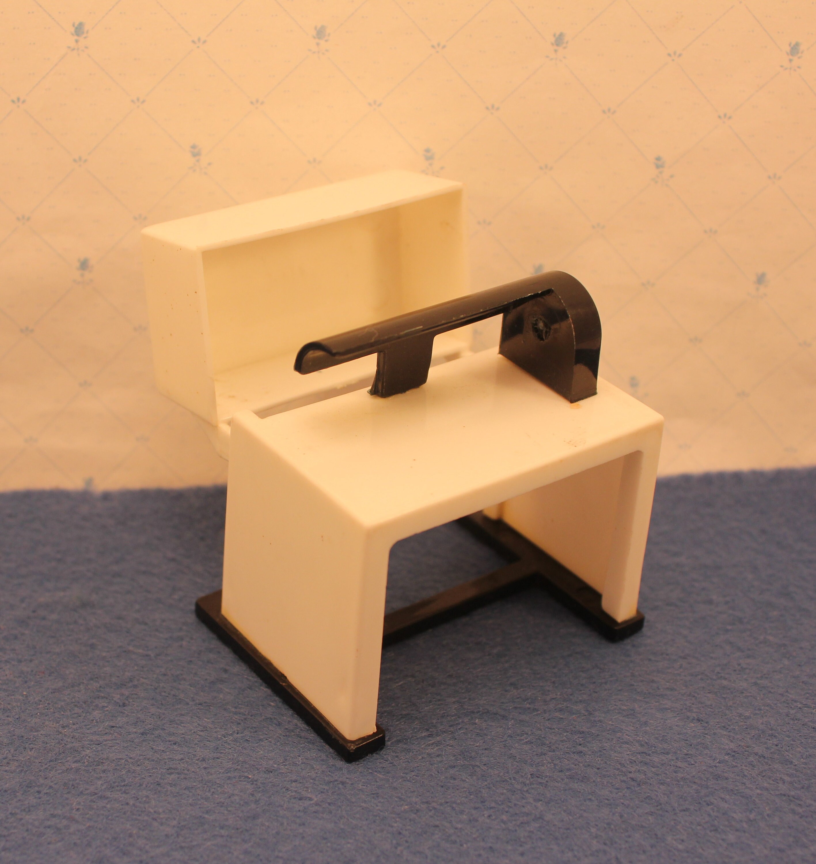 Mangle Iron for sale | Only 3 left at -75%