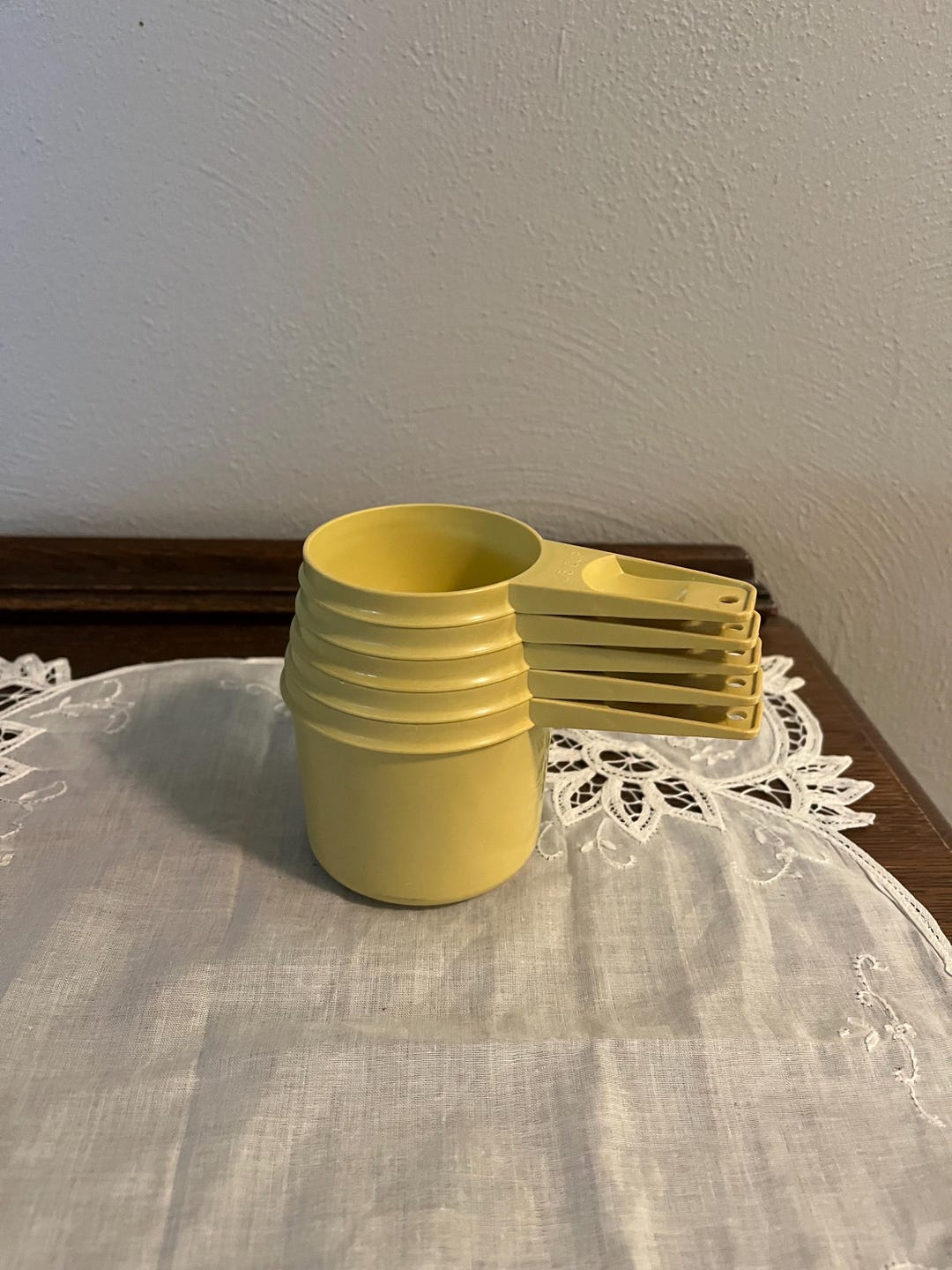 Vintage Tupperware Measuring Cups in Butter Yellow - Etsy