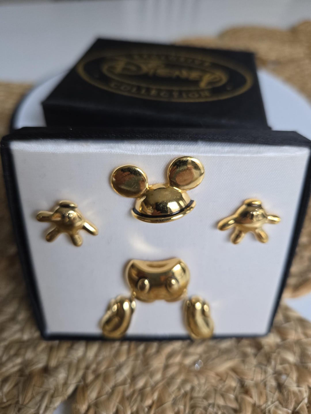 Mickey Mouse Outfit Themed Pin Set in Gold Tone Disney Collection Boxed ...