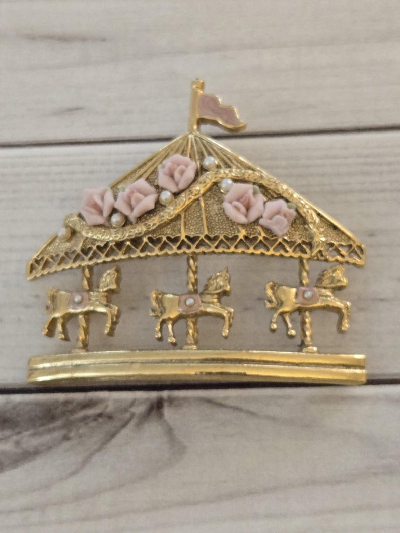 Carousel Pin 1928 Jewelry Co Merry Go Round Vintage Brooch - Etsy