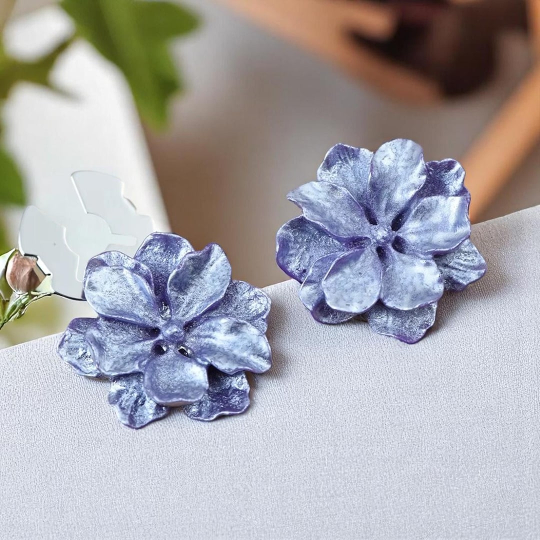 Pearlescent Gardenia Button Covers: Floral Shirt Clips, Wedding ...