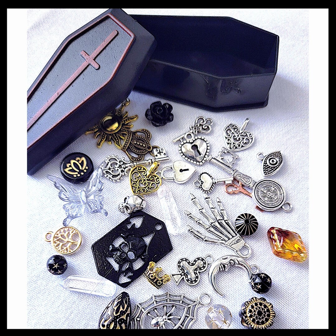 Miniature Coffin Box With Gothic Trinkets - Witchy, Goth & Crowcore ...