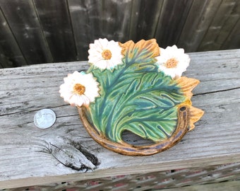 Pottery Daisy - Etsy