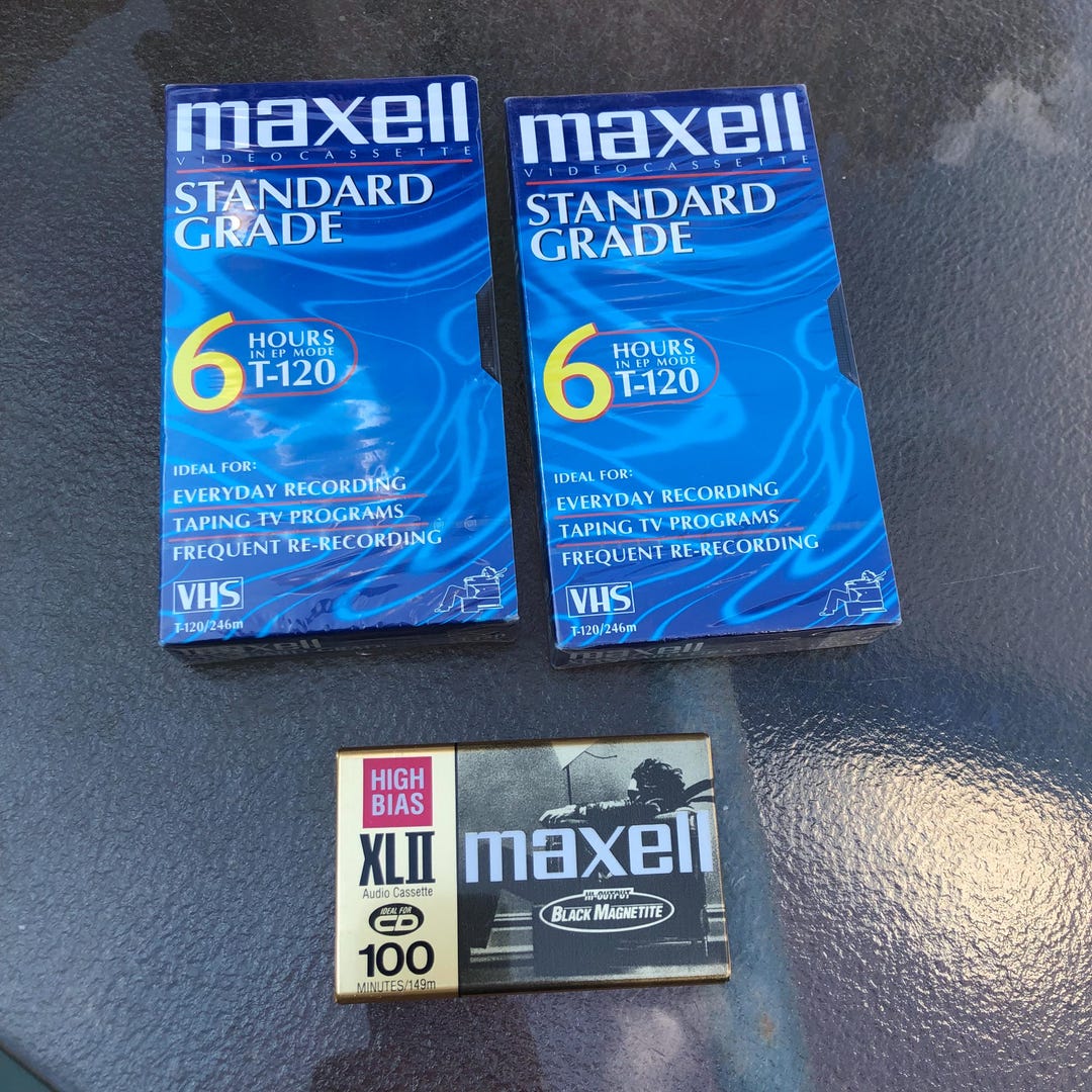 Maxwell Blank Video Cassettes (2) - VHS Standard Grade - (1) Maxwell ...