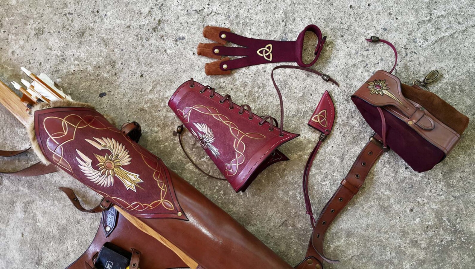 Leather Back Quiver Set, Carquois, Köcher; Archery All-in-one Carry ...