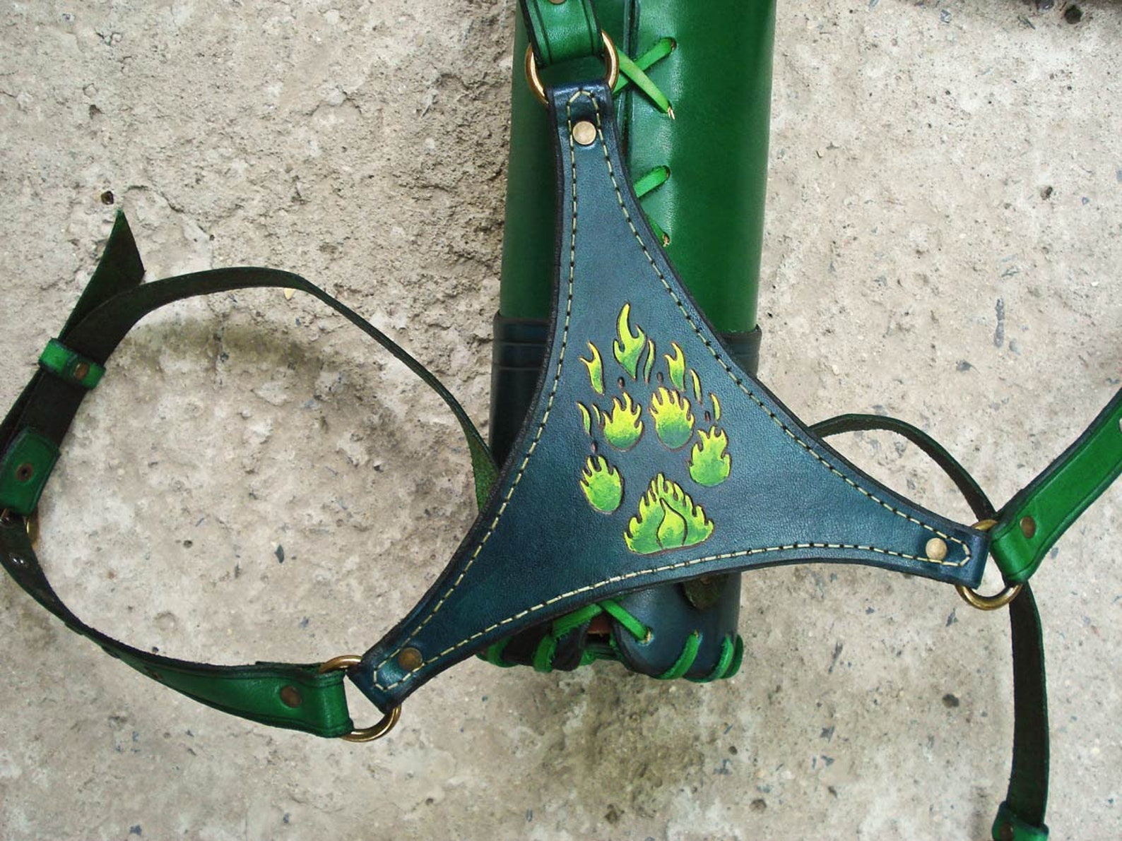 Leather Back Quiver for Broad-head Arrows With A 3-point Chest | Etsy