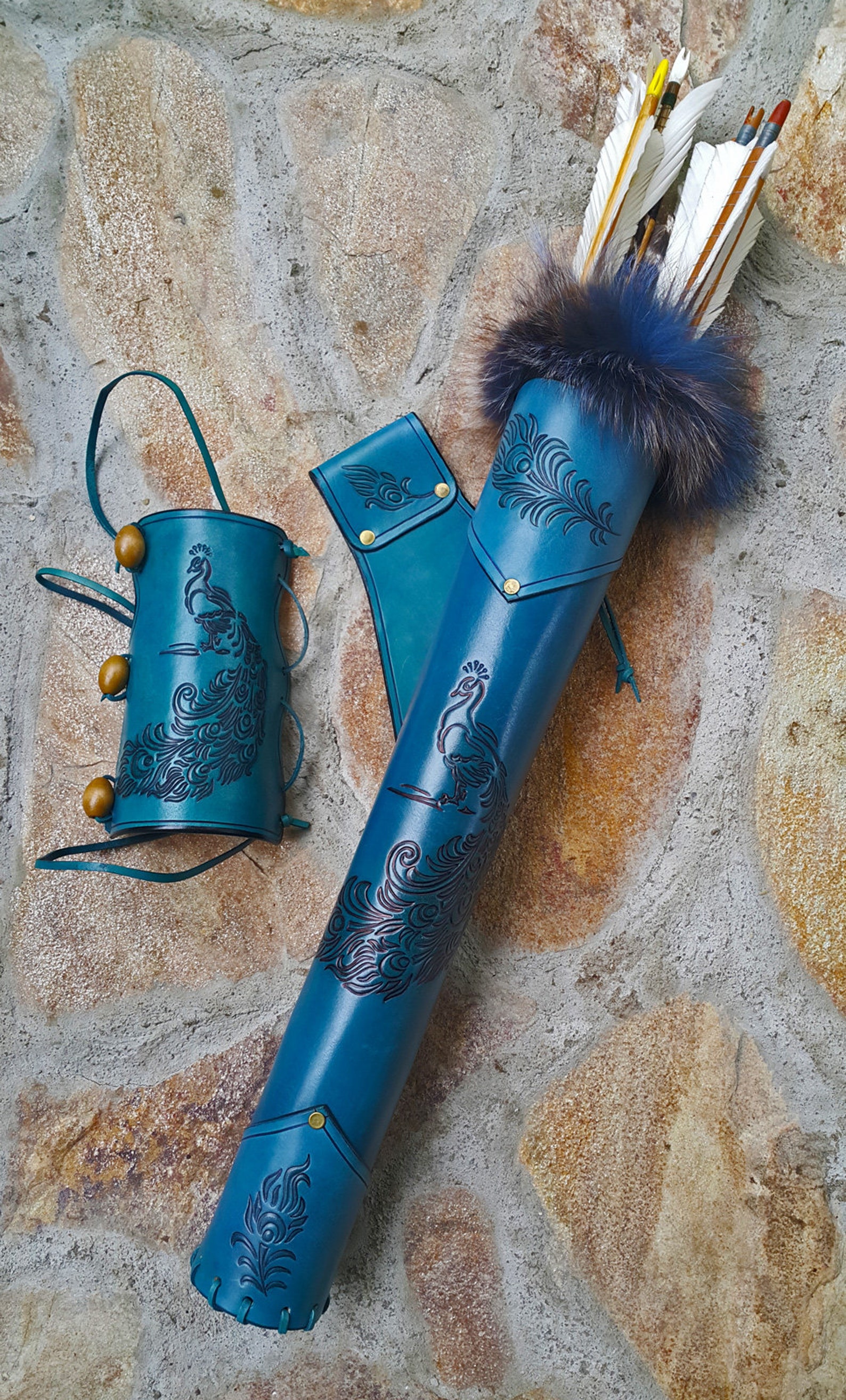 Archery Leather Set of a Hand Tooled Quiver and an Arm Guard | Etsy