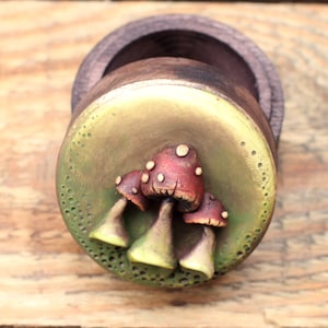 Mushroom Toadstool Fungi Ring Box - Etsy