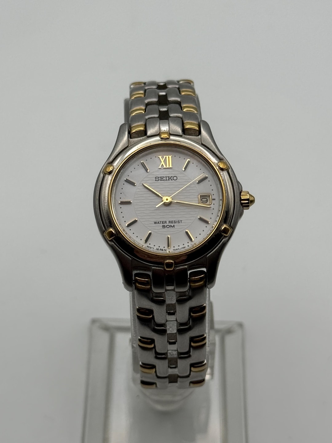 Vintage Seiko 7N82-0599 Womens Gold & Silver Tone Classic Quartz Navy ...
