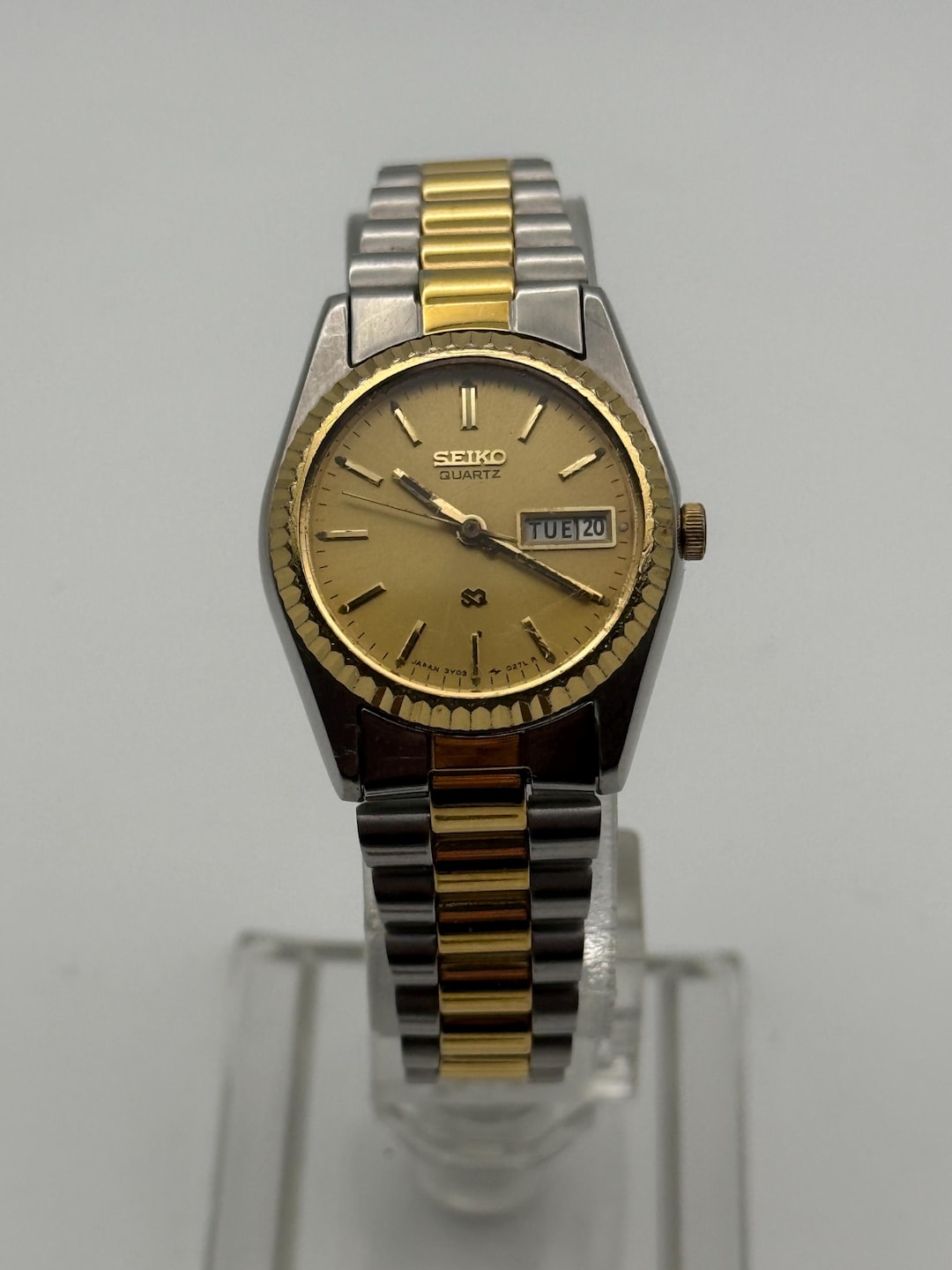 Vintage Seiko SQ Watch Women Silver Gold Tone Day Date 3E23-0A60 Gold ...