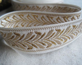 Golden Hearth Wheat Ribbon in GOLD on Natural WHITE - Etsy