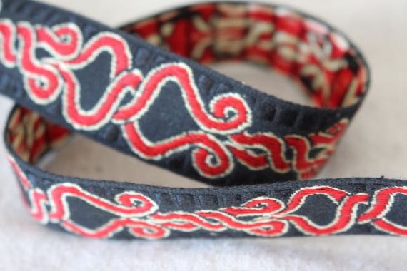 Twist Loop Jacquard Ribbon in RED and GOLD on Black | Etsy