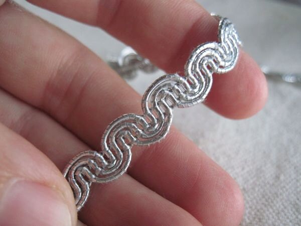 Metallic SILVER Wave Braid Trim - Etsy