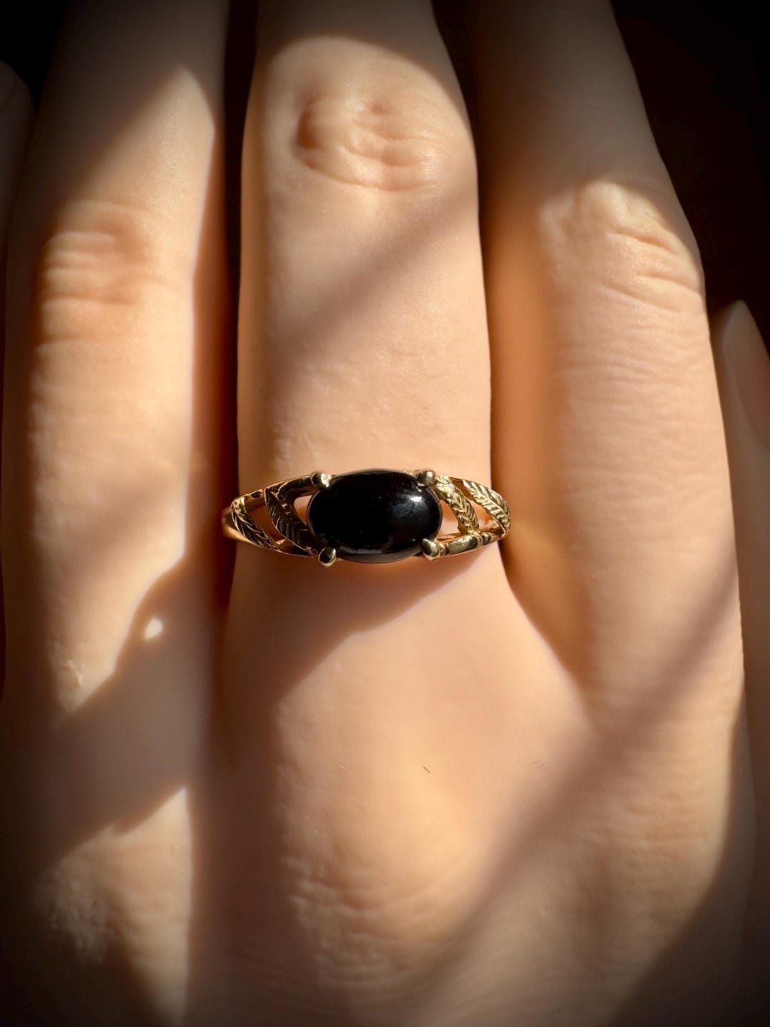 14k Gold Black Coral Ring: Vintage Bahamian Yellow Elder Leaf Design - Etsy
