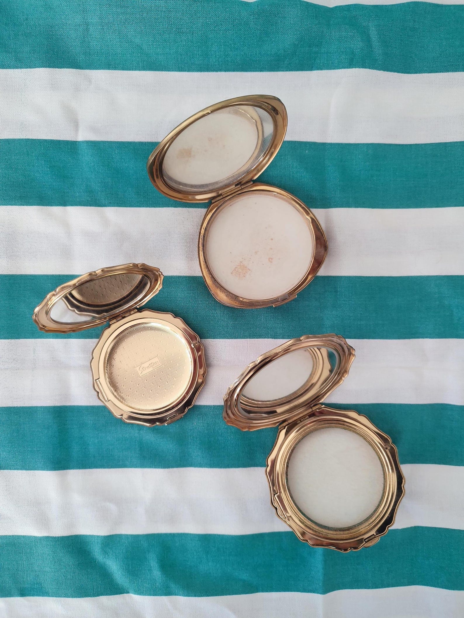 Vintage Stratton Compacts – Choose Your Favourite – 1950s–1970s ...