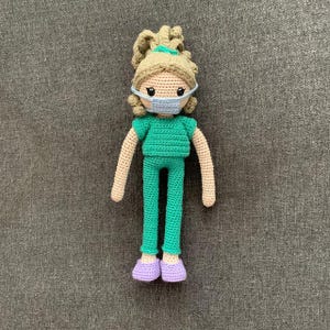 English PDF Download Crochet Pattern Everyday Heroes: Nurse | Crochet ...