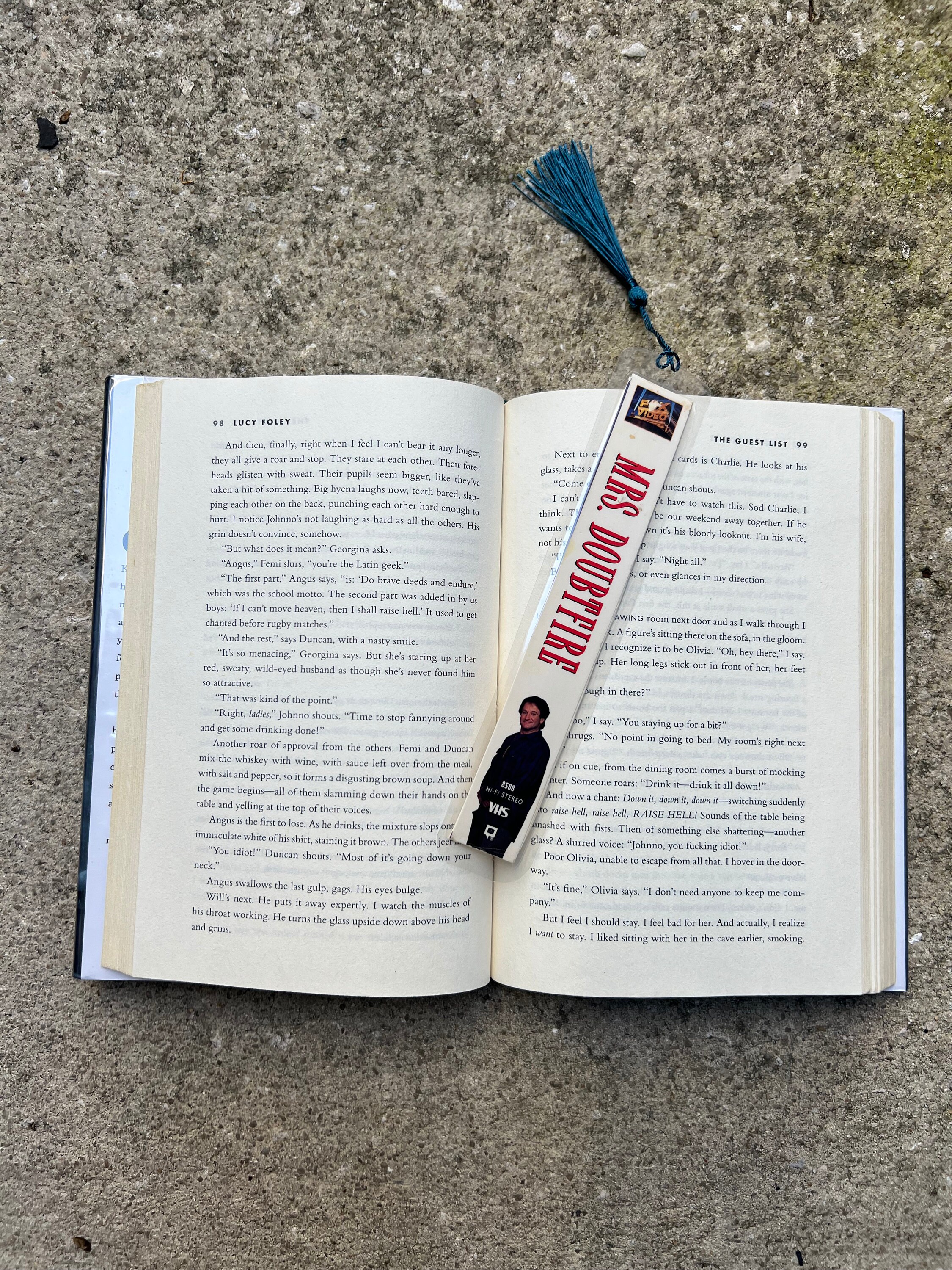 Handmade VHS Spine Bookmark: Repurposed 80s/90s Movie Gift - Etsy