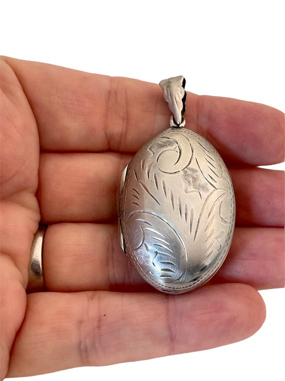 Vintage sterling silver locket - Gem