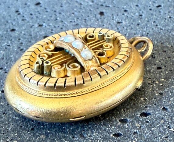 Antique Victorian Double Photo Locket Circa Late 1800s - Gem